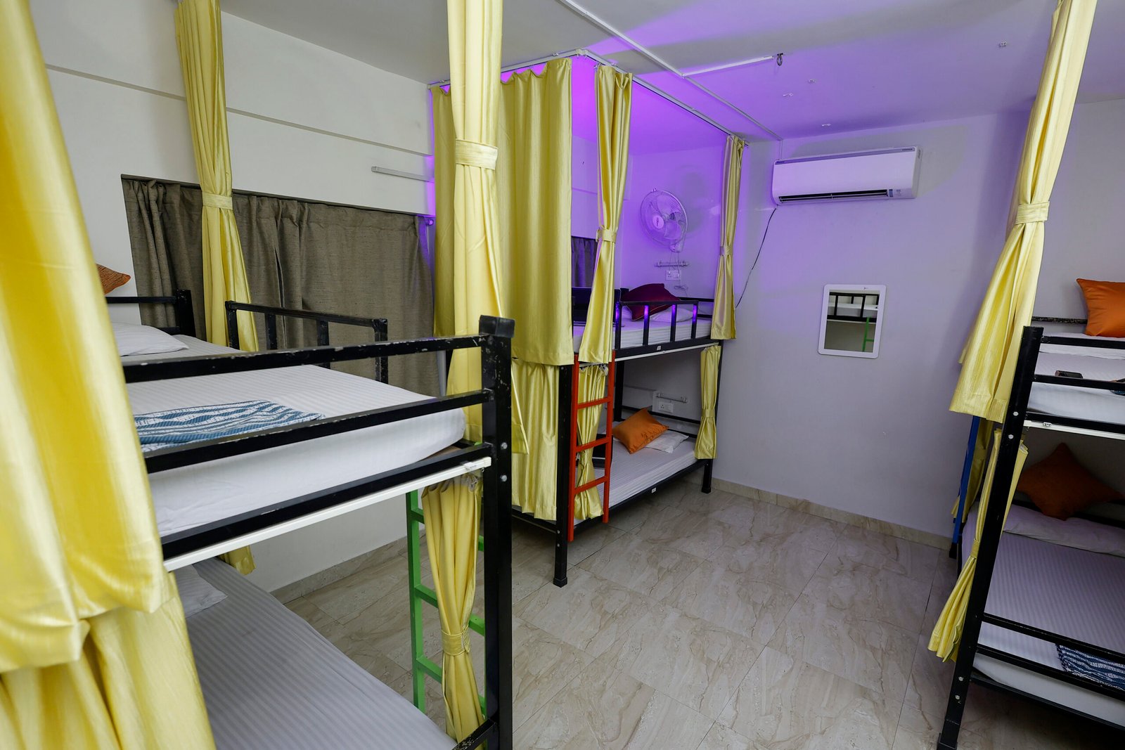 City Central Hostel - Backpackers Hostel in Kolkata